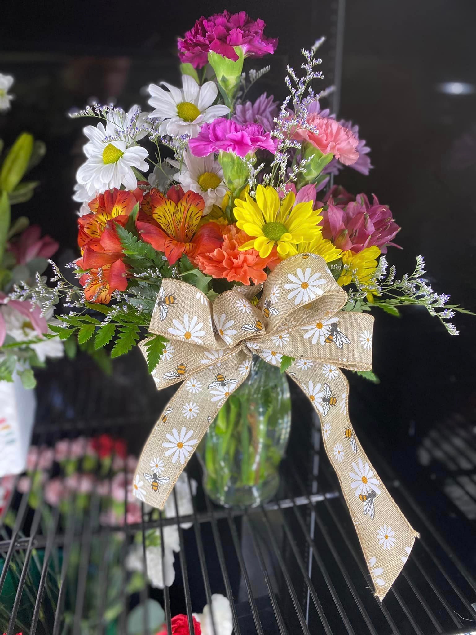 Fresh Arrangement Designers Choice | Crooked River Flowers, Gifts, and ...