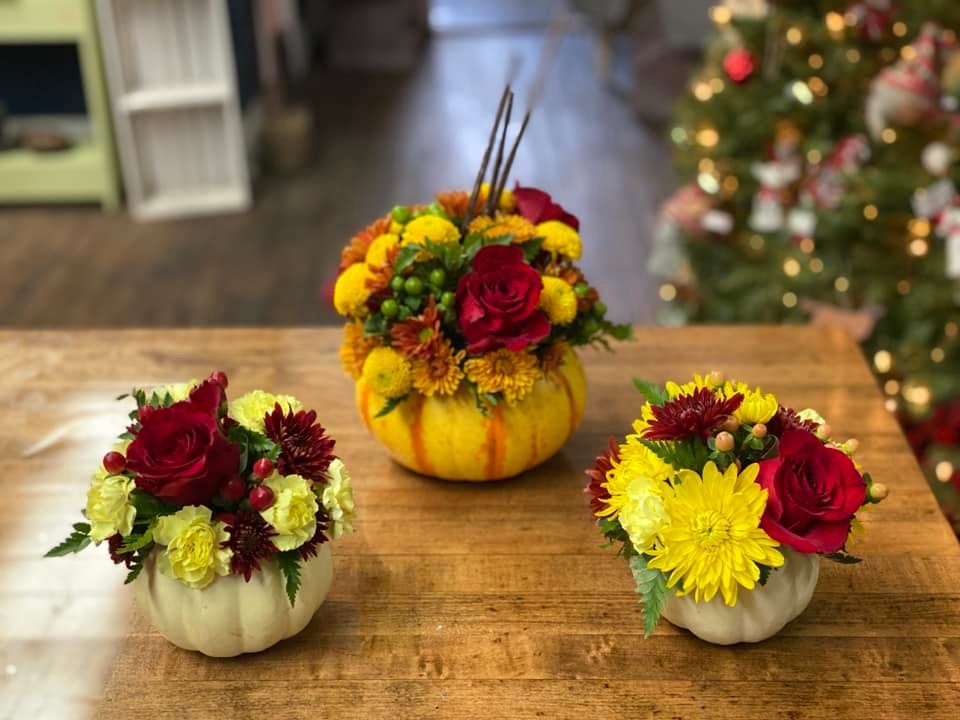 Real Pumpkin Centerpieces | Crooked River Flowers, Gifts, and More ...