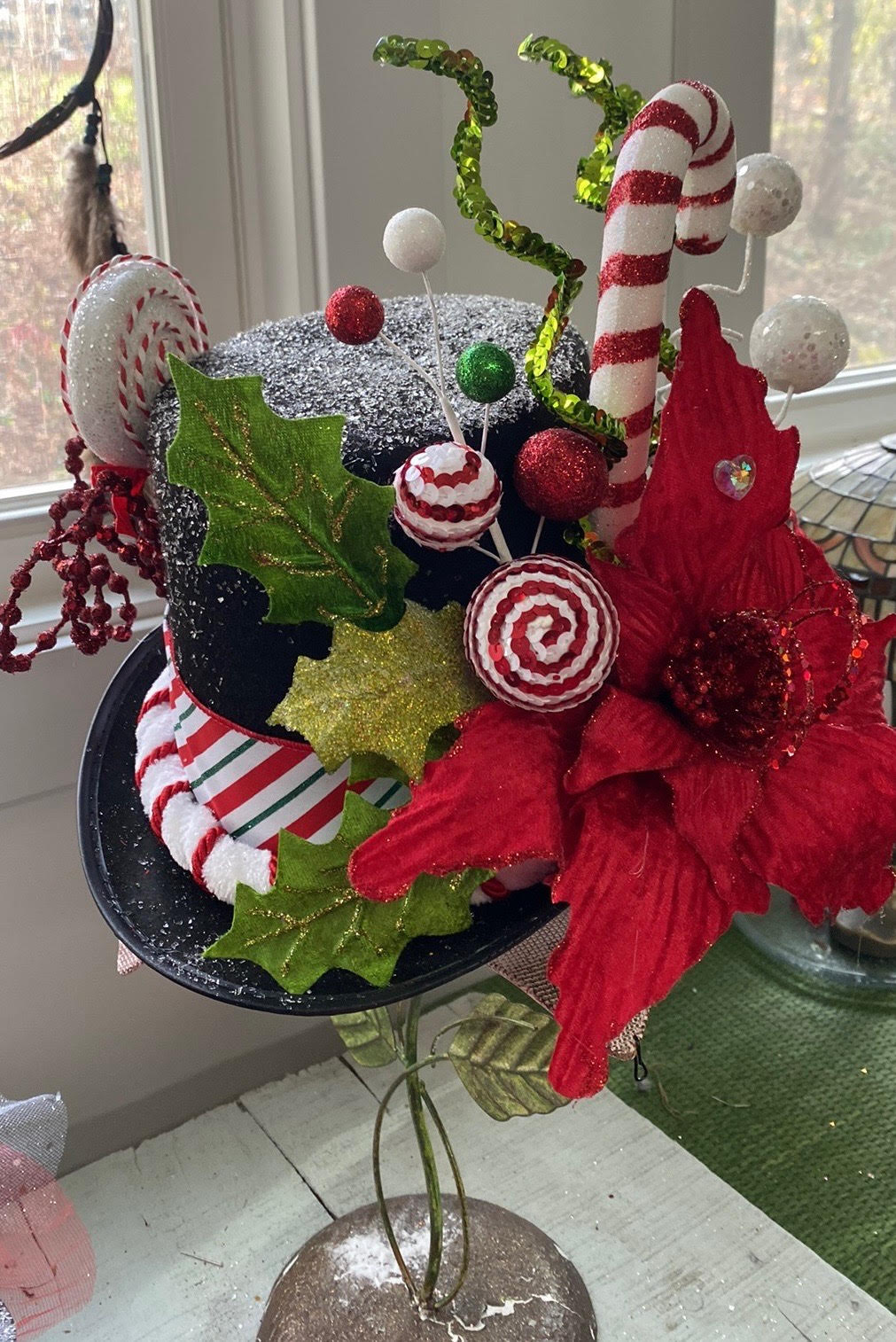 Christmas Hat/Top Hat Design Workshop | Crooked River Flowers, Gifts ...